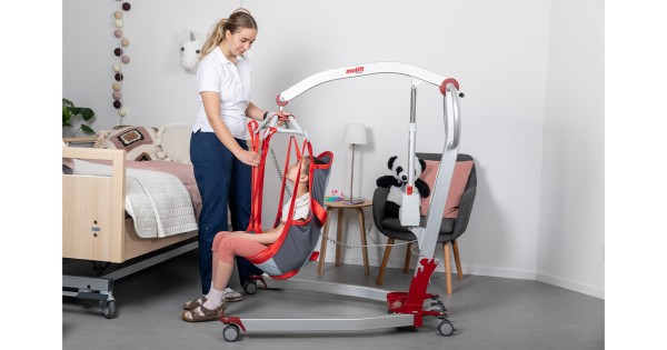 What is the best portable hoist for children?