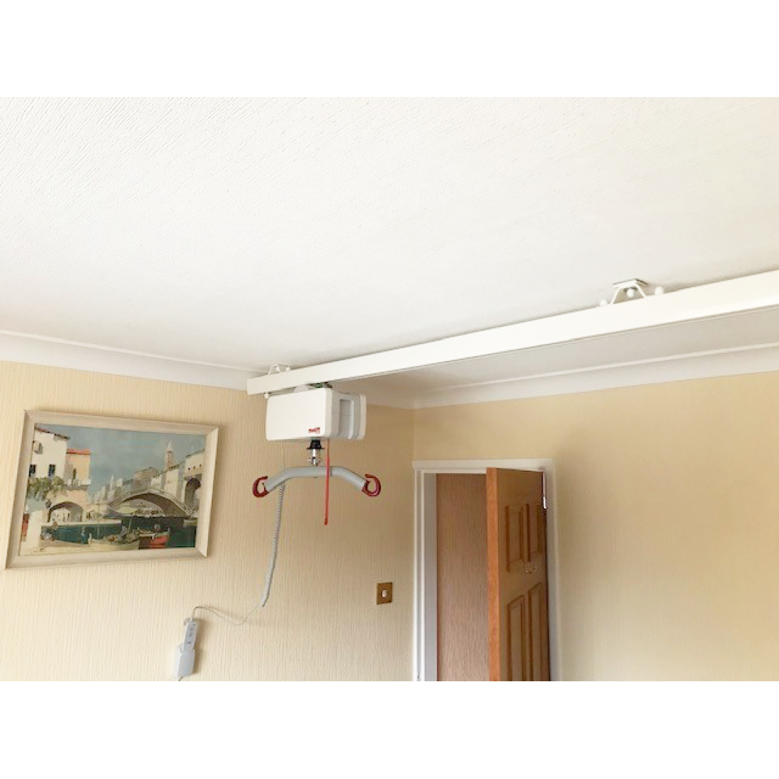 Molift Air Straight Rail ceiling Hoist